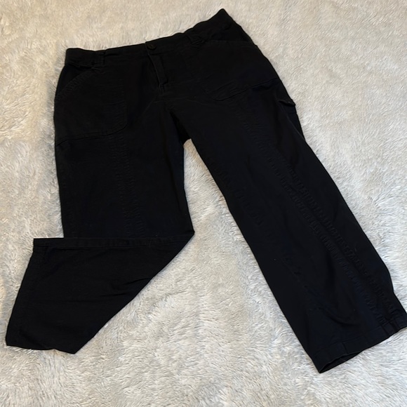 Christopher & Banks | Pants & Jumpsuits | Christopher Banks Cargo Capri ...